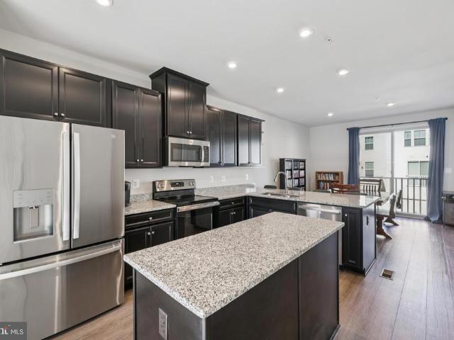 8058 Big Roundtop Rd