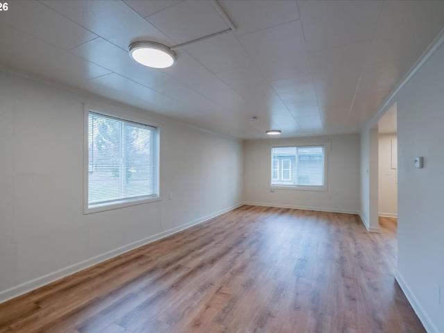 805/8 th ave