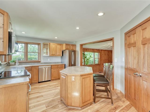 8058 W Hollow Road