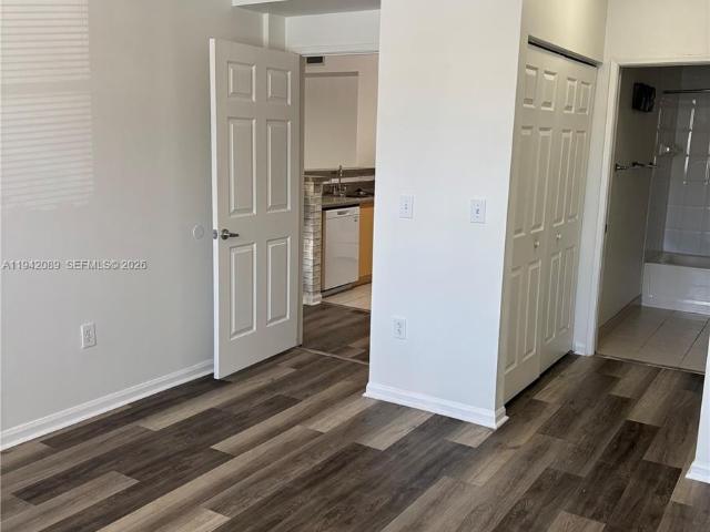 8050 N Nob Hill Rd, Unit 105, Tamarac, FL 33321 | MLS #A11997 | Compass