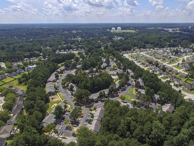8050 Taylor Rd, Riverdale, GA 30274