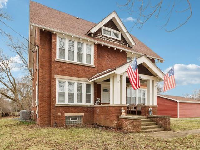 8051 N Granville Rd, Milwaukee, WI 53224