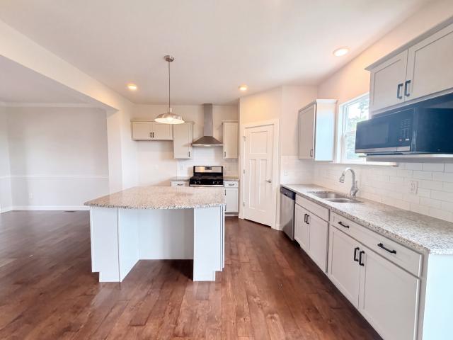 8052 Brockman Ln