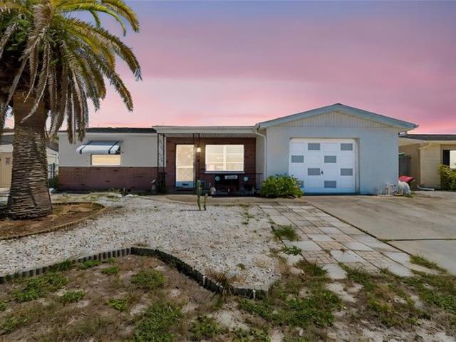 8052 Dedham Dr, Port Richey, FL 34668