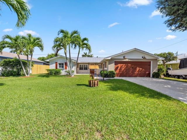 8053 SE Carlton St, Hobe Sound, FL 33455 | MLS #B26017 | Compass