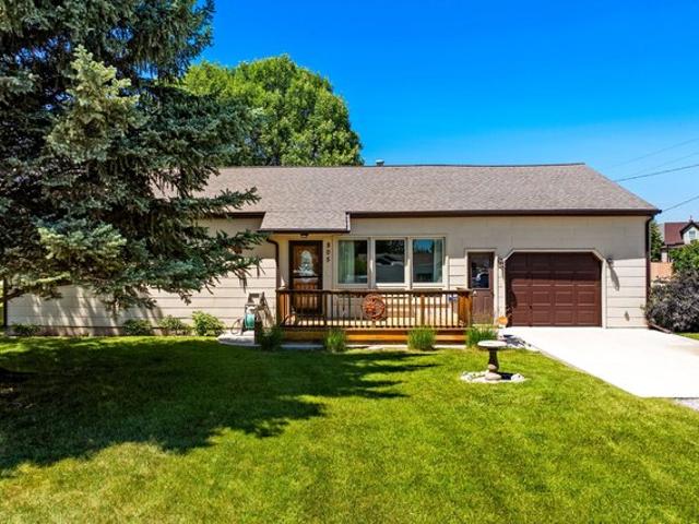 805 2nd St NE, Choteau, MT 59422