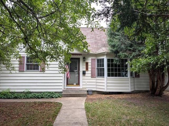 805 2nd St, International Falls, MN 56649