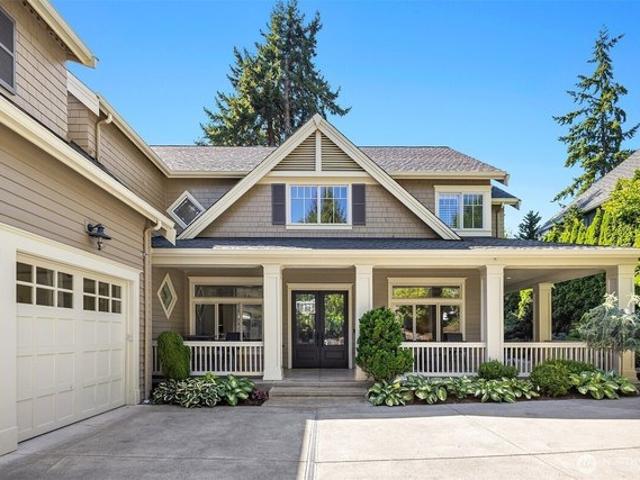 805 92nd Ave NE, Bellevue, WA 98004