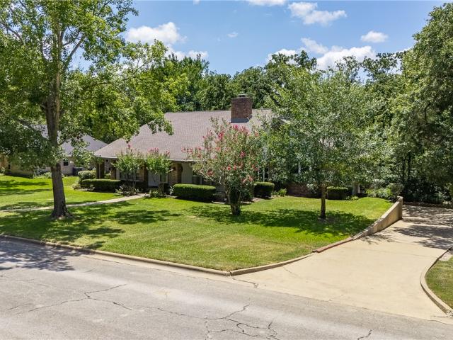 805 Copperas Drive