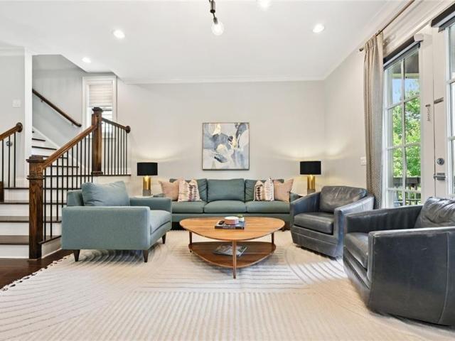805 Corduroy Lane 13