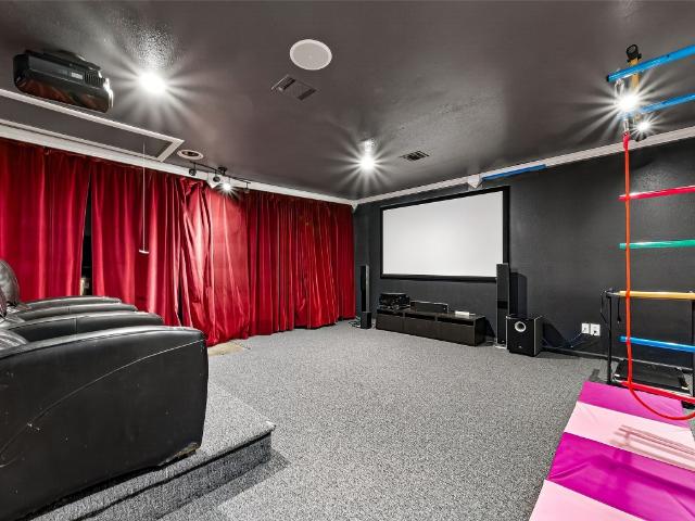 805 Camelot Lane