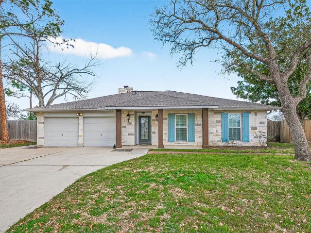 805 Camelot Ln, Friendswood, TX 77546 | MLS #36875 | Compass