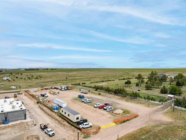 805 Cedar St, Deer Trail, CO 80105