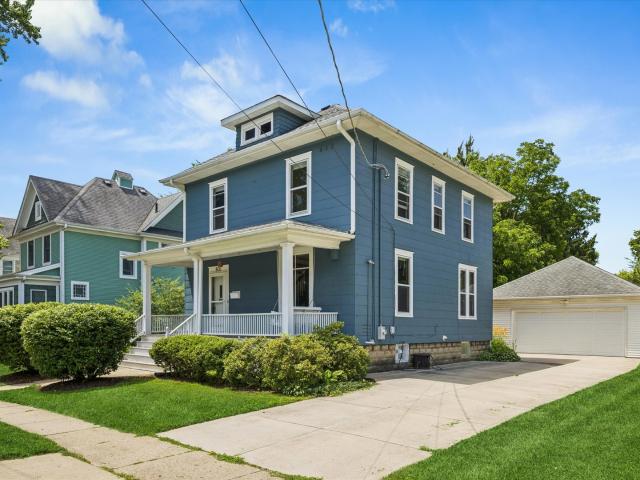 805 Clay Street