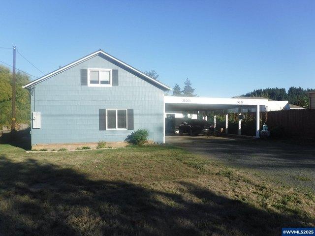 805/8 th Ave, Sweet Home, OR 97386