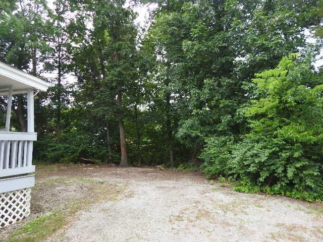 805 Albin Ct