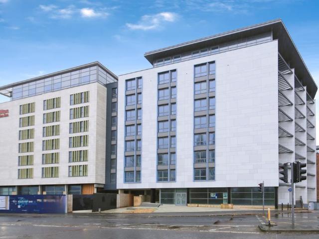 805 Armstrong House, Fletton Quays. 1 bed penthouse to rent £1,025 pcm £237 pw