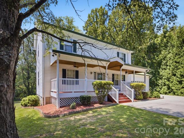805 Bannon Place SW
