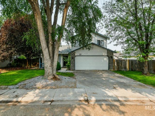 805 Bison Way