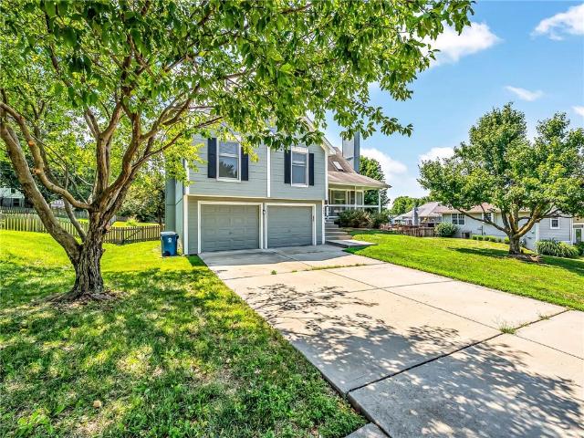 805 Black Oak Drive