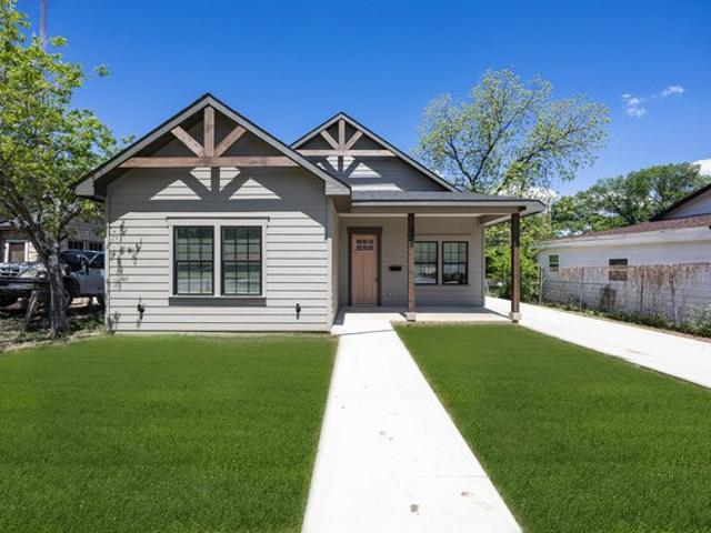 805 Glen Garden Dr, Fort Worth, TX 76104