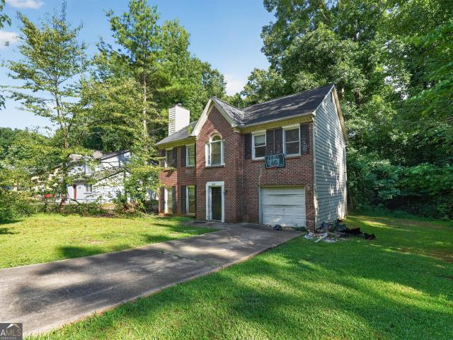 805 Greenhedge Drive
