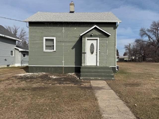 805 Divine Ave, Harvey, ND 58341
