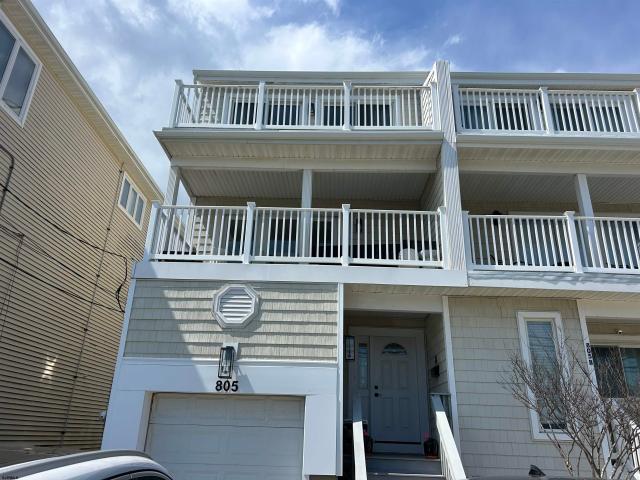 805 E Beach Ave