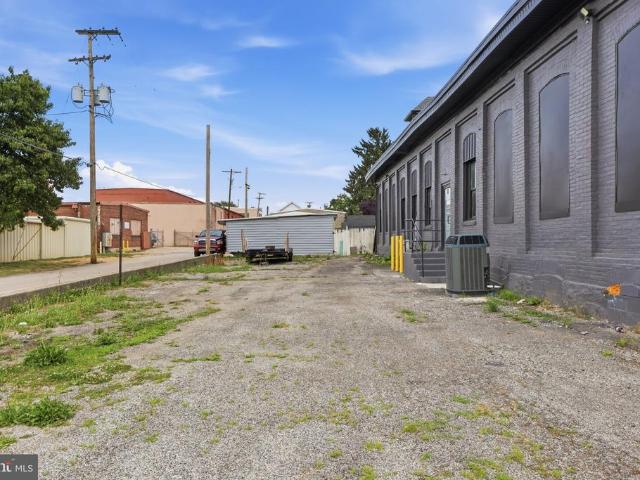 805 E Prospect Street