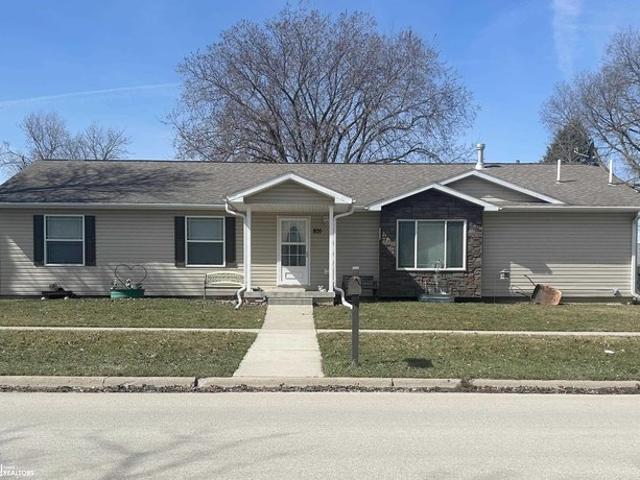 805 Elm St, Allison, IA 50602