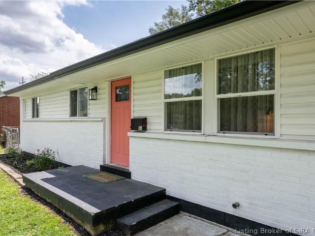 805 Foxglove Drive