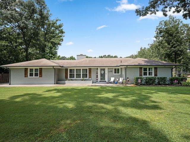 805 Forrest Dr, Tullahoma, TN 37388