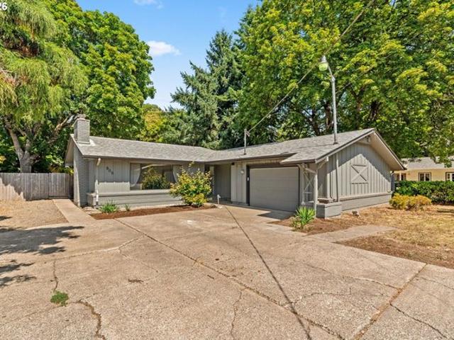 805 Kelly Ln, Eugene, OR 97404