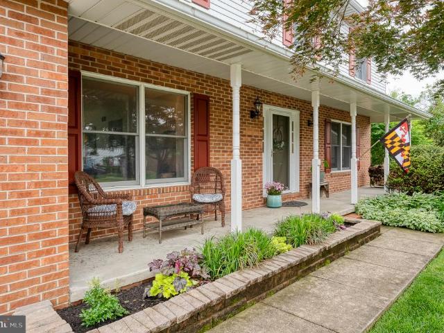 805 Hayden Court
