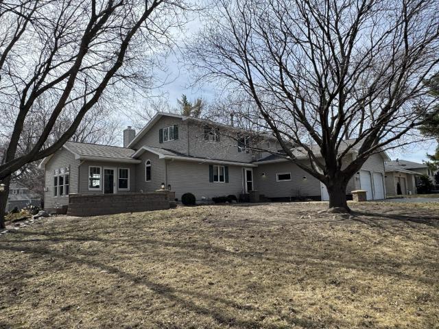805 Hengen Street