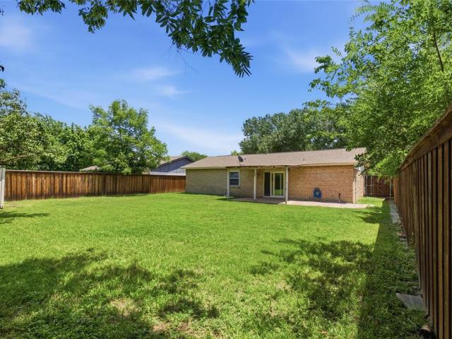 805 Ontario Dr, Garland, TX 75040 | MLS #21304