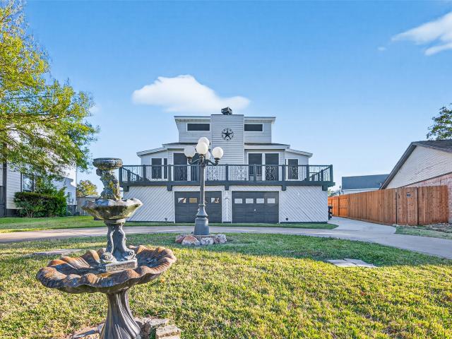 805 Lake View Dr, Montgomery, TX 77356 | MLS #62064