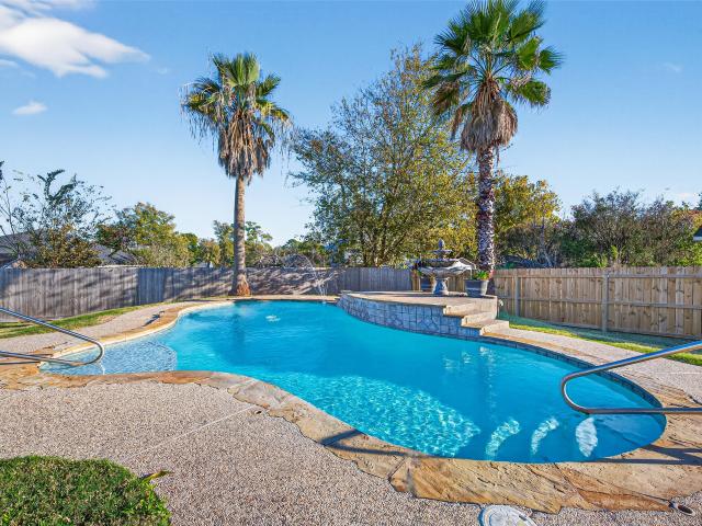 805 Lake View Drive