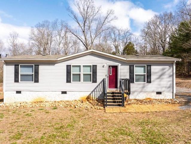 805 Lake Forest Dr, Birchwood, TN 37308