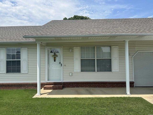 805 Leewood Dr, Paragould, AR 72450
