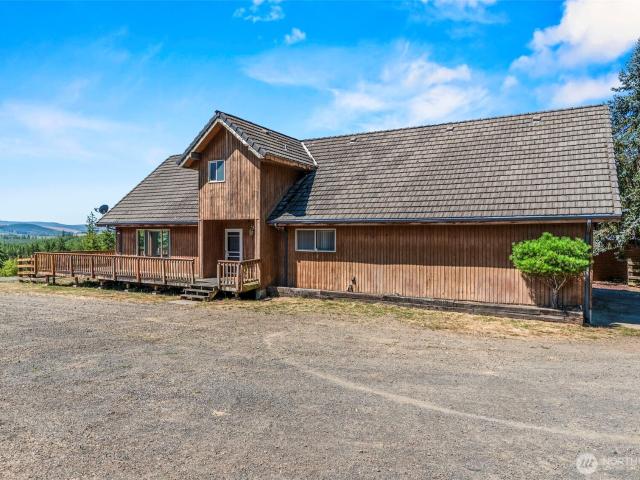 805 Luebke Road
