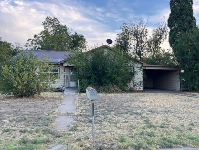 805 Main, Knox City, TX 79528