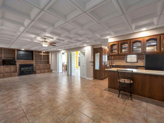 805 McCollum Rd