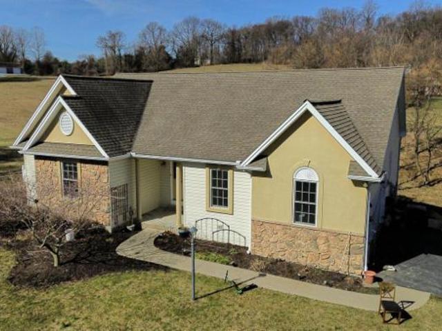 805 Mt Wilson Rd, Lebanon, PA 17042