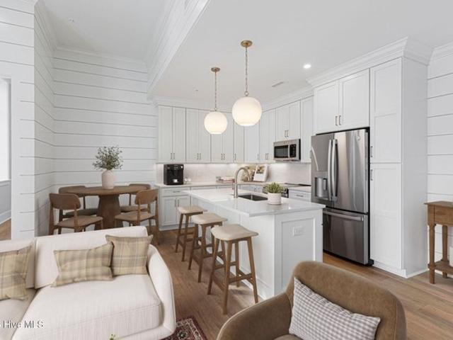 805 Mulberry St Unit 106, Beaufort, NC 28516