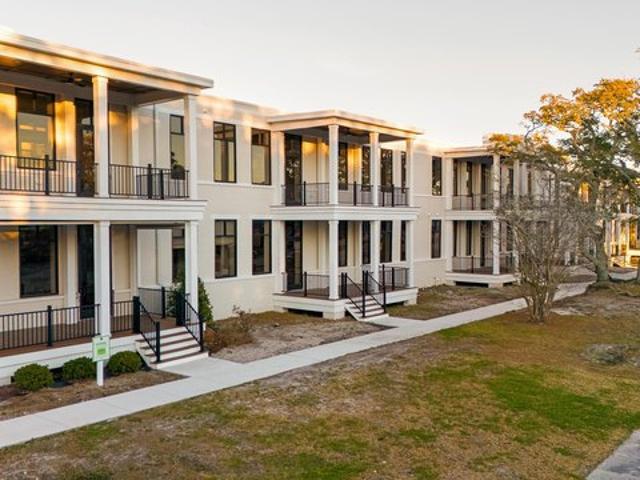 805 Mulberry St Unit 207, Beaufort, NC 28516