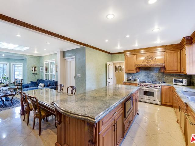805 N Bedford Dr, Beverly Hills, CA 90210 | MLS #26651