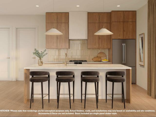 805 N California Avenue # 302