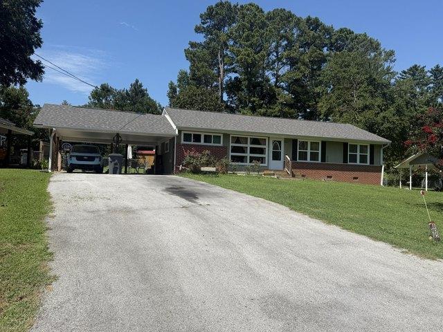 805 N Duke St, LaFayette, GA 30728