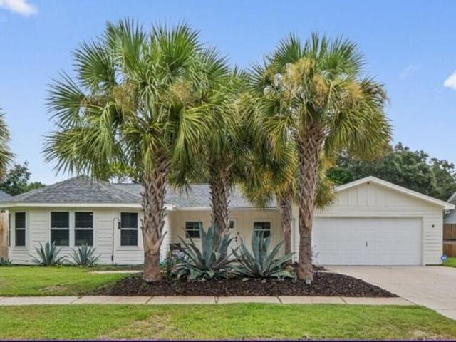 805 N Lakeside Dr, Destin, FL 32541